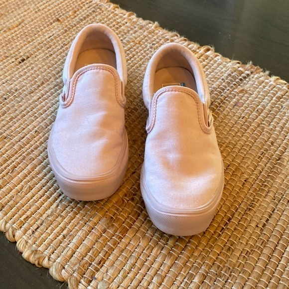 Vans | Shoes | Vans Ultracush Lite Pale Pink Slip On Sneakers Size 5 ...